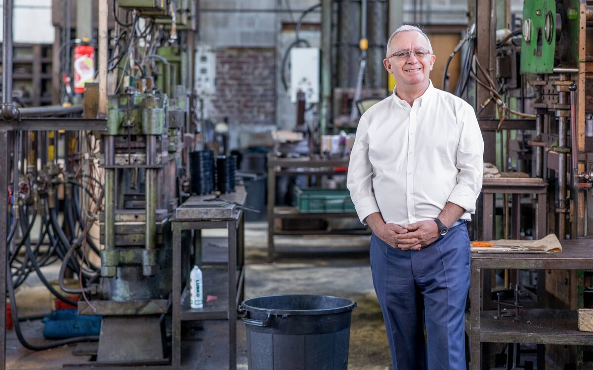 Interview: Craftsmen for industrial businesses